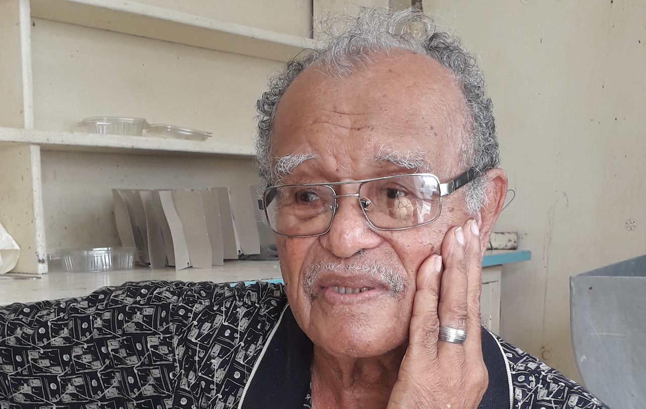 Beekeeper recalls his friendship with Arthur - Barbados Today