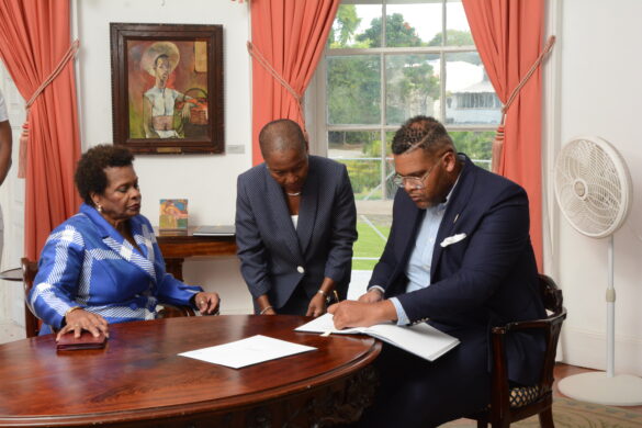 Reid, new innovation minister, pledges digital transformation ...